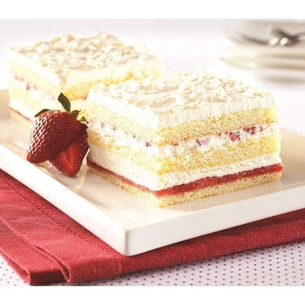 Strawberry Shortcake slab cake | Hafner Canada Inc. | Aliments du Québec